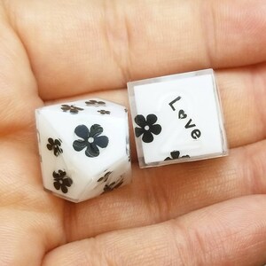 Hippie Flower Dice. 7 Dice Set. Dnd. Dungeons & Dragons. Polyhedral ...