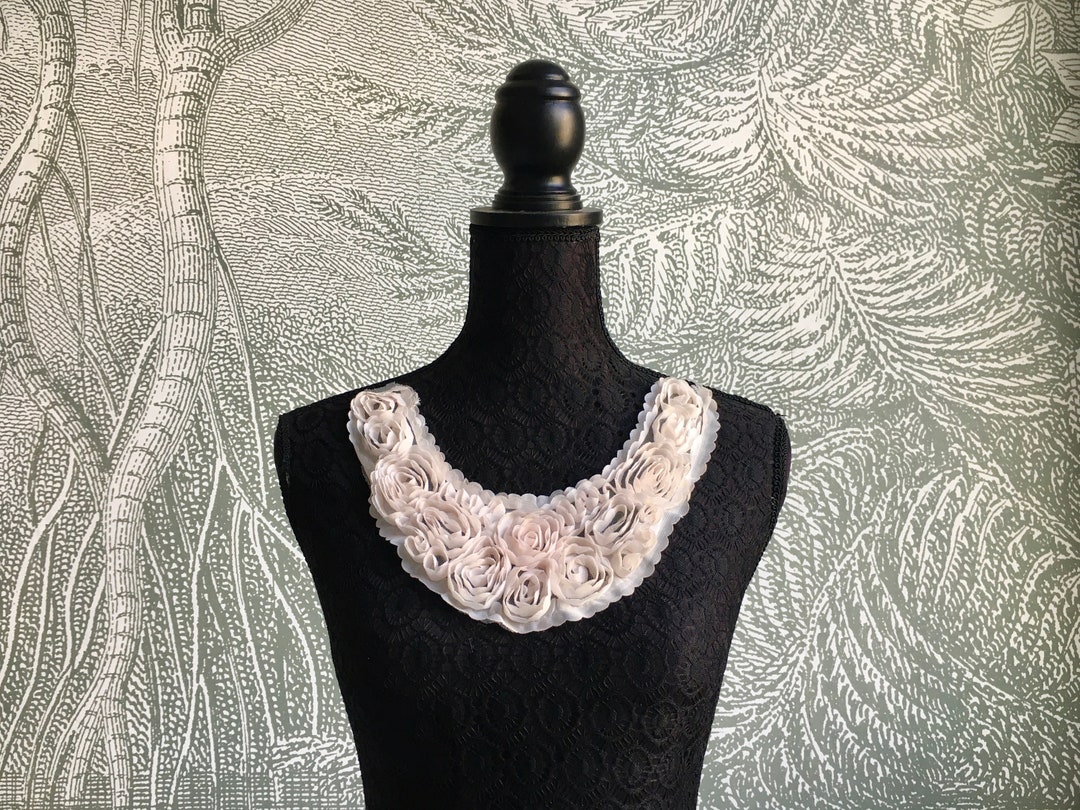 Vintage Theatre Fundus Applique Neckline Collar Tulle Rose Flower ...