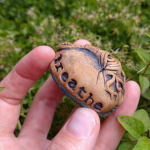 Ceramic Worry Stone, Eye Worry Stone, Anxiety Aid, Mindfulness Gift - Etsy