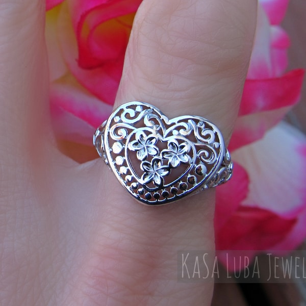 Large Heart Ring - Etsy