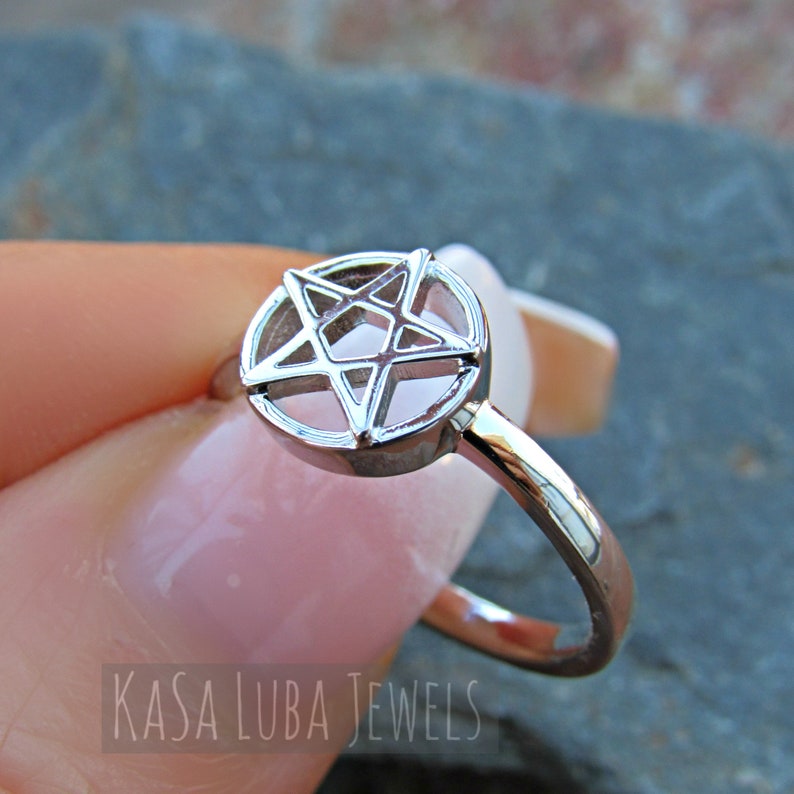 Pentagram sterling silver ring Mystical Magical 5 point | Etsy