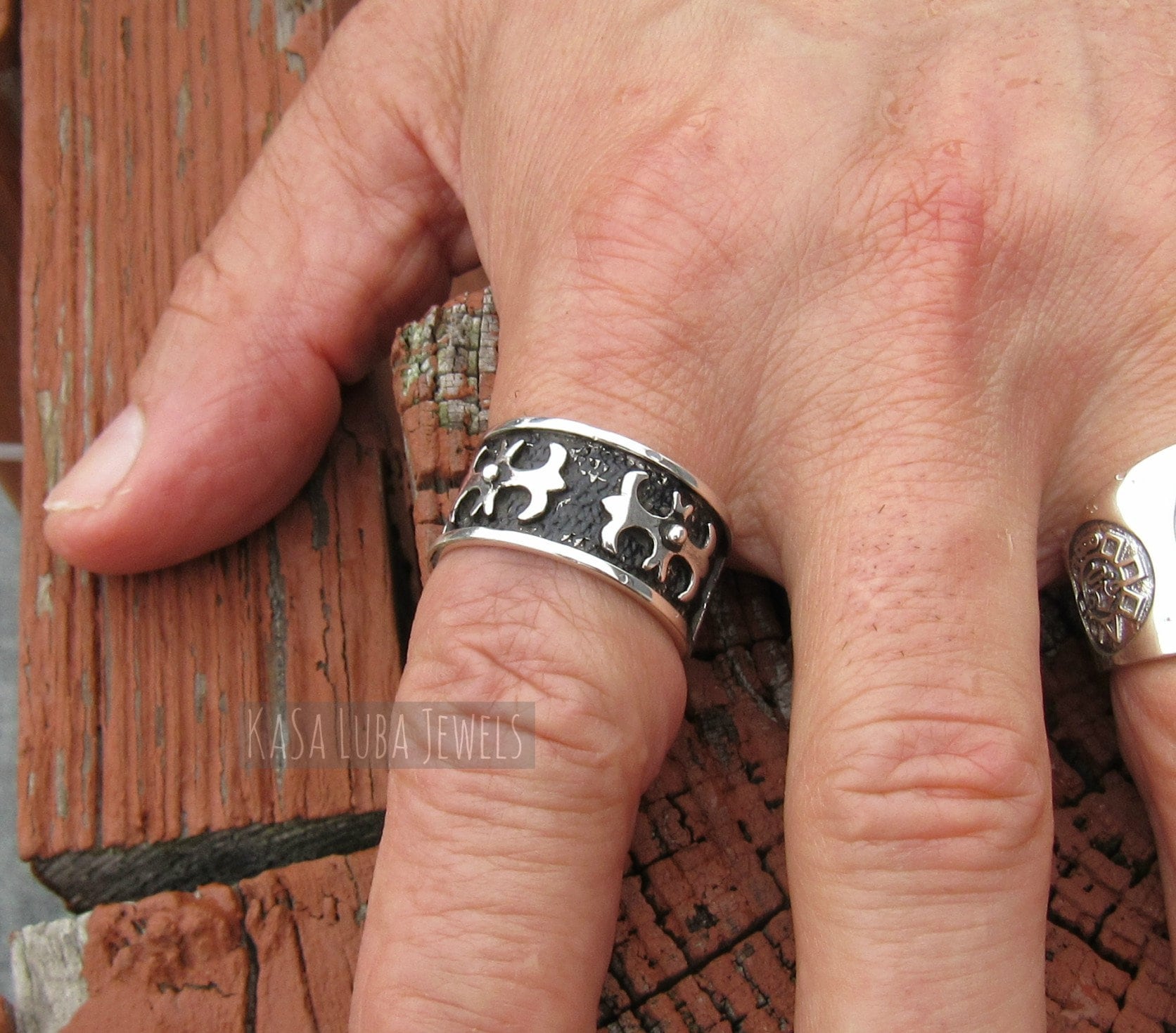 Sterling Silver Mens Cross Ring: Religious Band (12mm) - Etsy