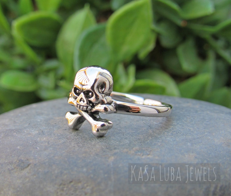 Crossbone skull toe ring skull ring skull toering silver | Etsy