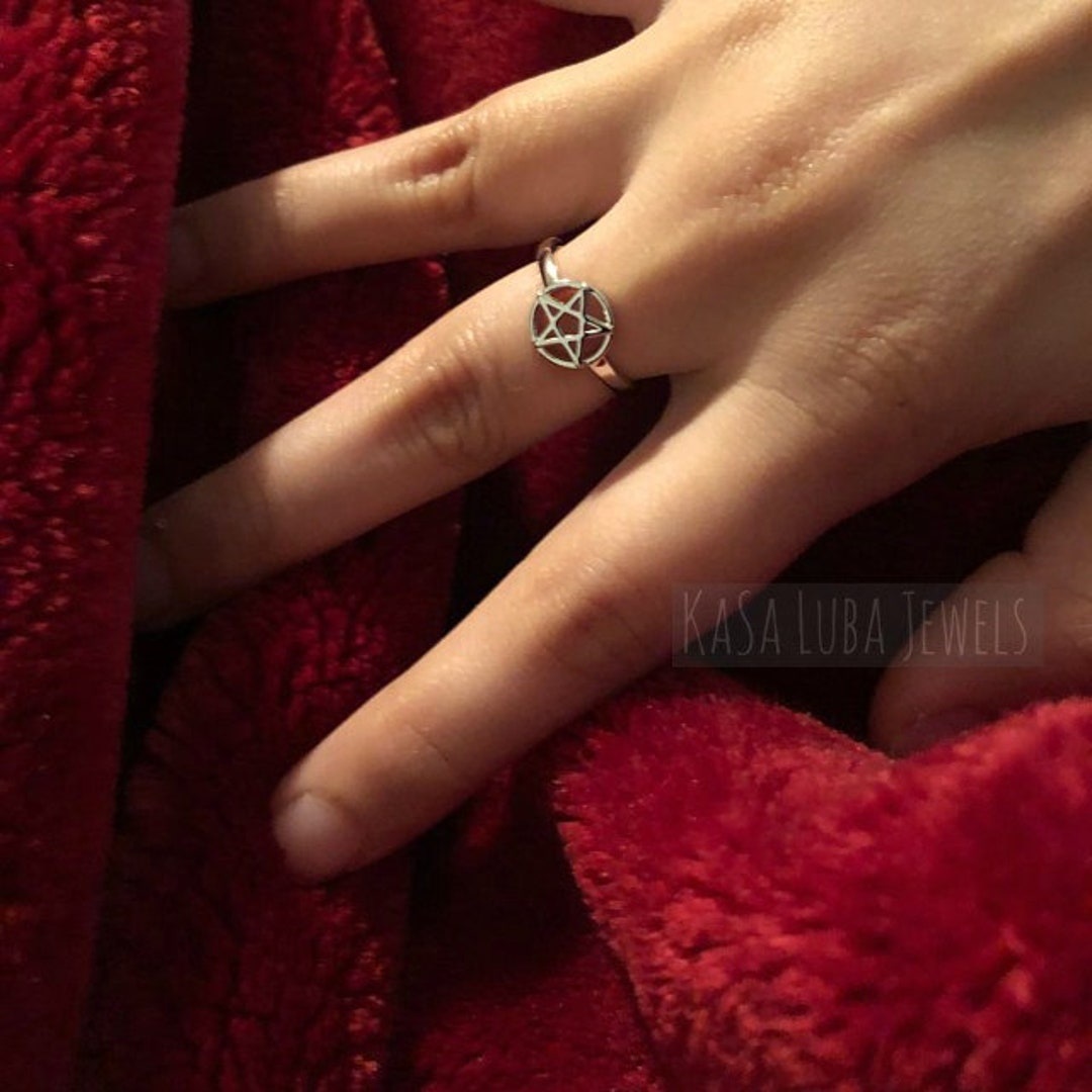 Pentagram Sterling Silver Ring - Mystical - Magical - 5 Point Star ...
