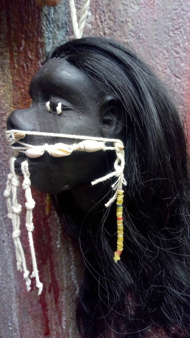 Shrunken Human Head Tzantza Warrior Trophy Jivaro Tribe Replica ...