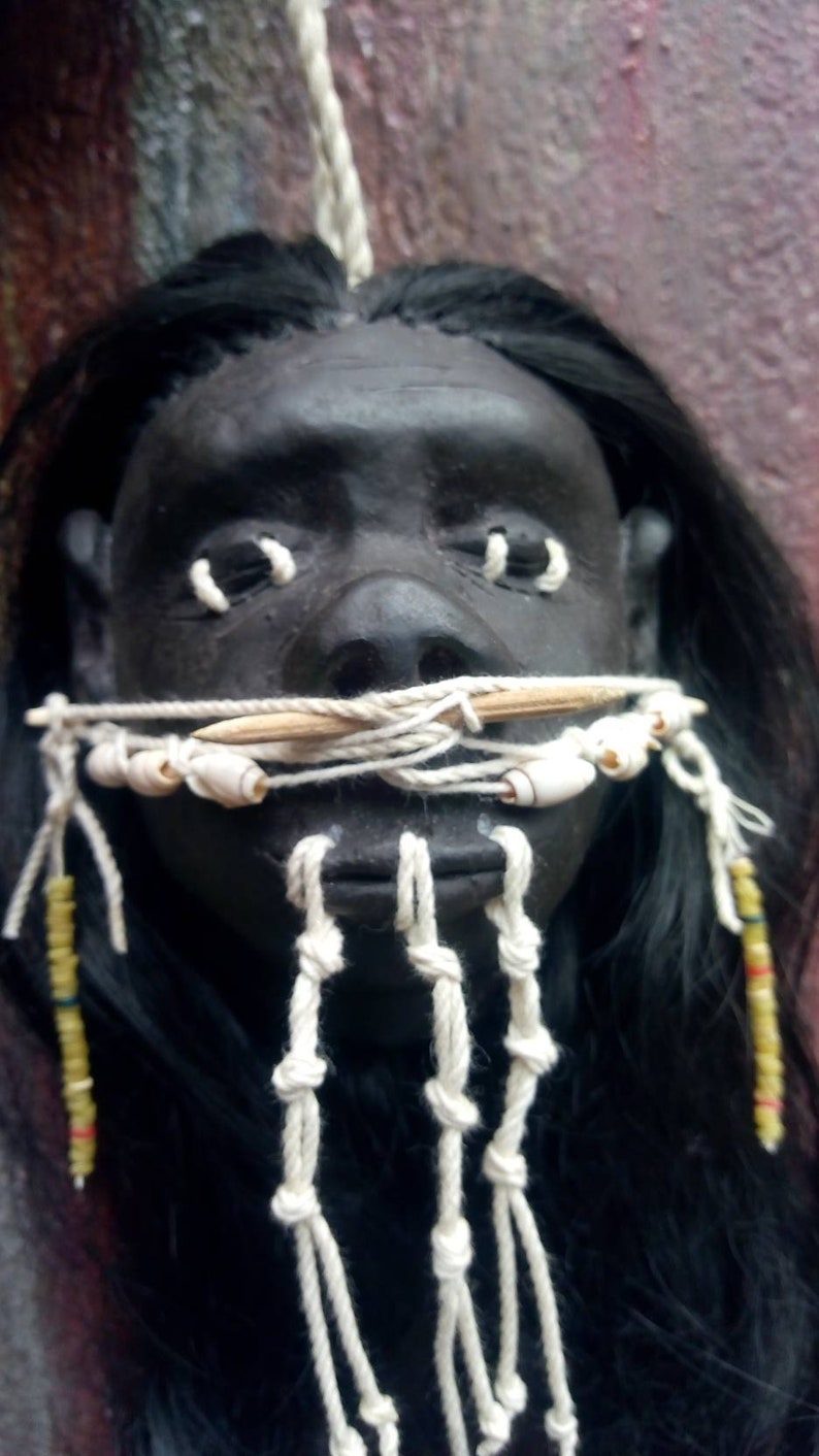 Shrunken Human Head Tzantza Warrior Trophy Jivaro Tribe Replica ...