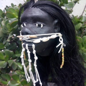 Shrunken Human Head Tzantza Warrior Trophy Jivaro Tribe Replica ...