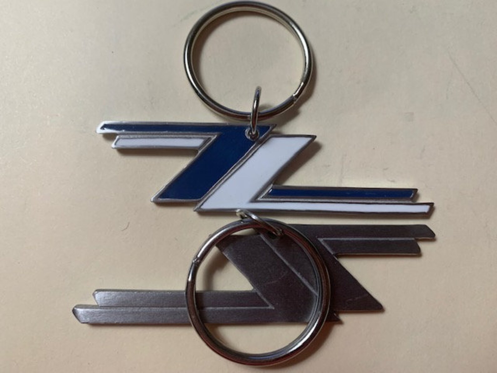 SET of 2 ZZ TOP White and Deep Blue and A Plain Silver Key | Etsy
