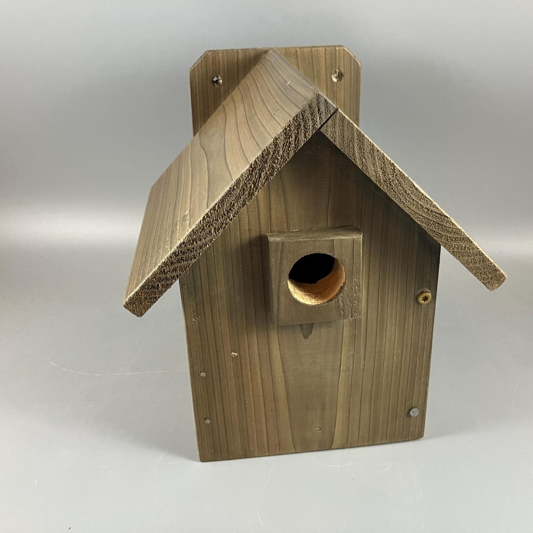 Rustic Cedar Wren Birdhouse, Chickadee, Predator Guard, Easy Clean - Etsy