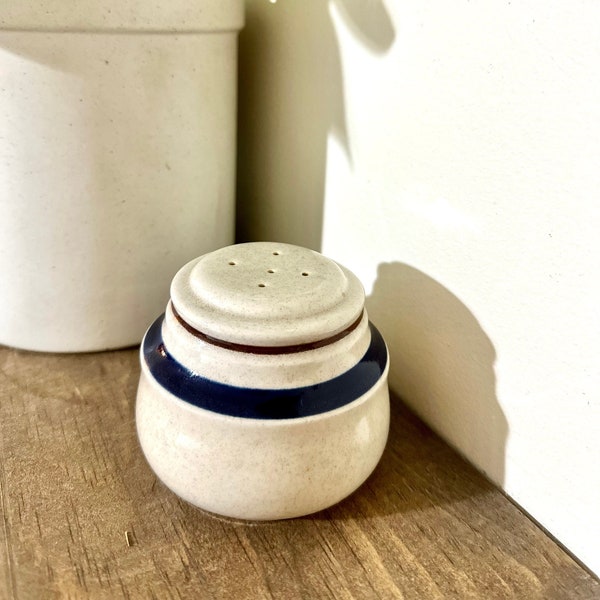 Vintage Ceramic Salt and Pepper Shakers - Etsy