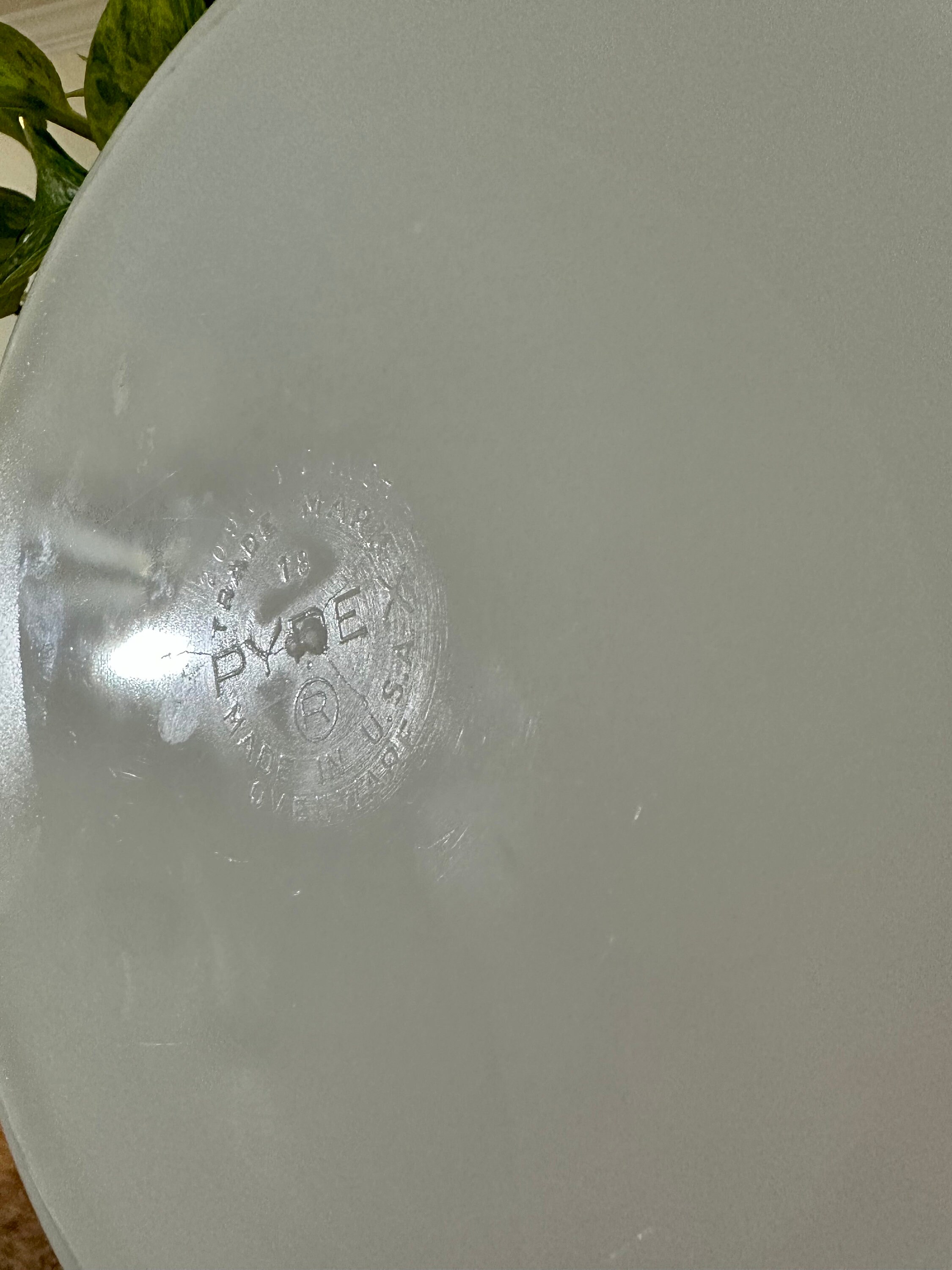 Vintage Milk Glass Pyrex Pie Dish 2098 1/2 Inch - Etsy