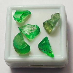 Natural Tsavorite Garnet Rough Gemstone Lot - Green Uncut, India (5 Pcs ...