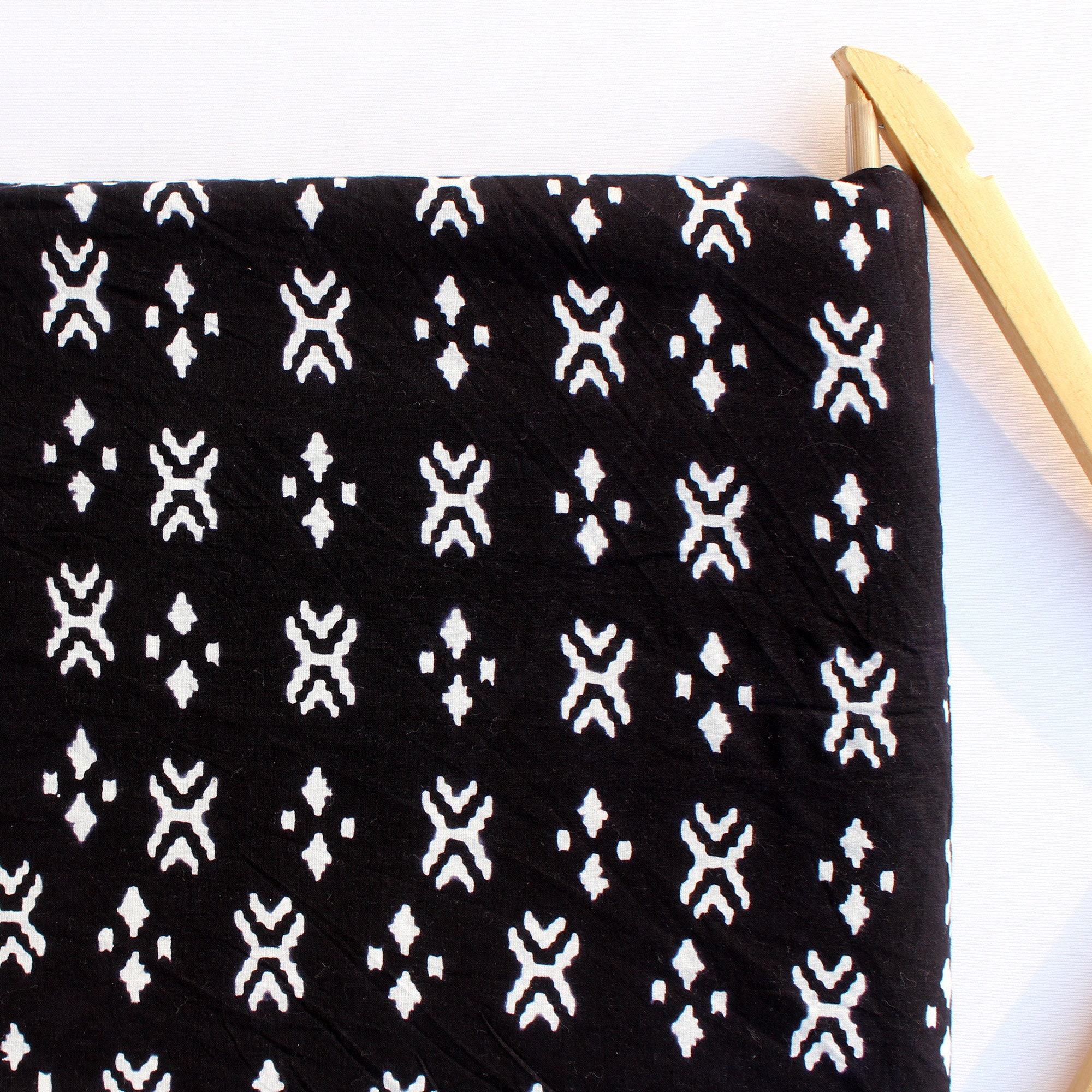 Black Print Fabric Indian Cotton Fabric Women Clothing Running Craft ...