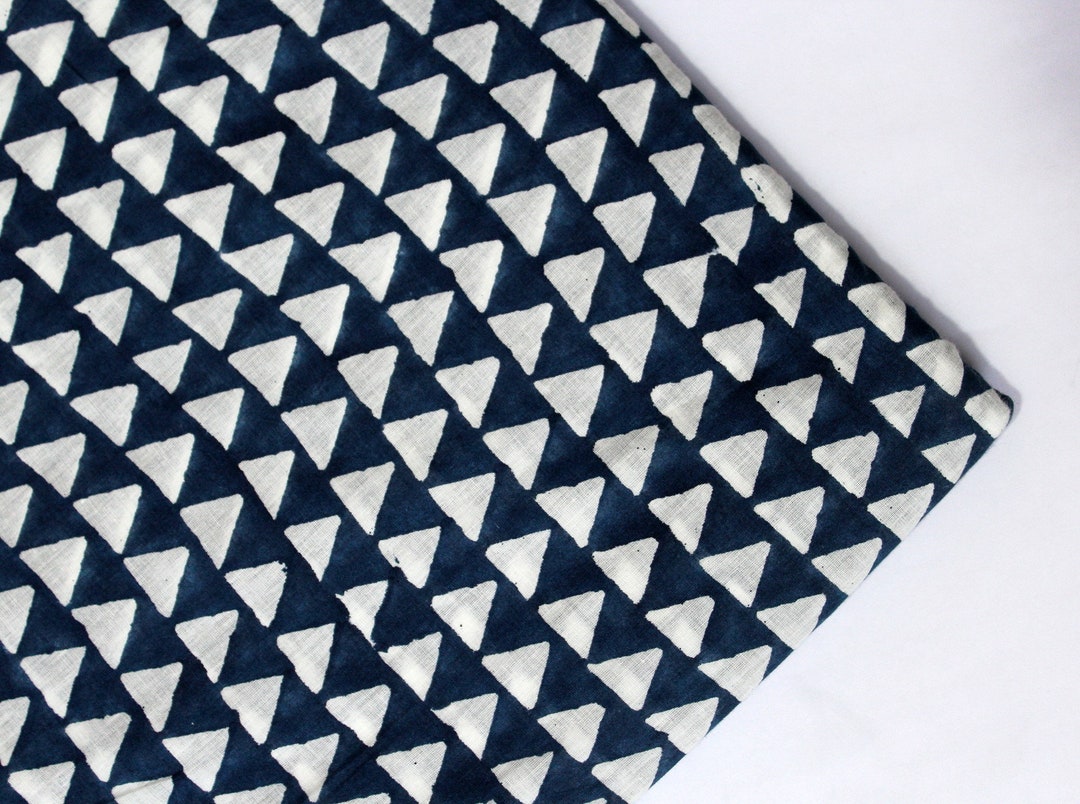 Blue White Fabric Triangle Print Fabric Indian Cotton Fabric, Sewing ...