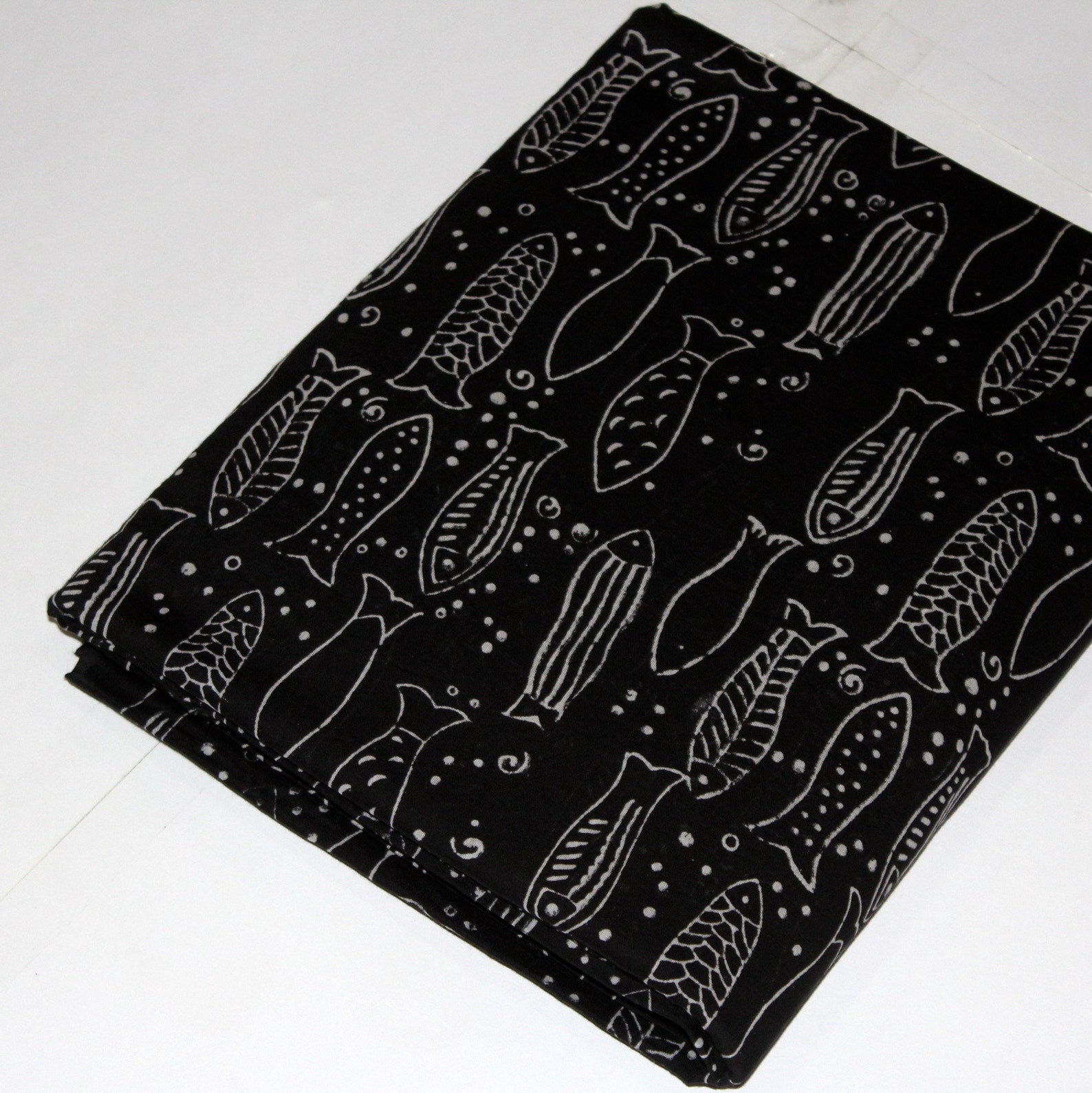 Black Fabric Fish Print Fabric by the Yard Indian Cotton Soft - Etsy