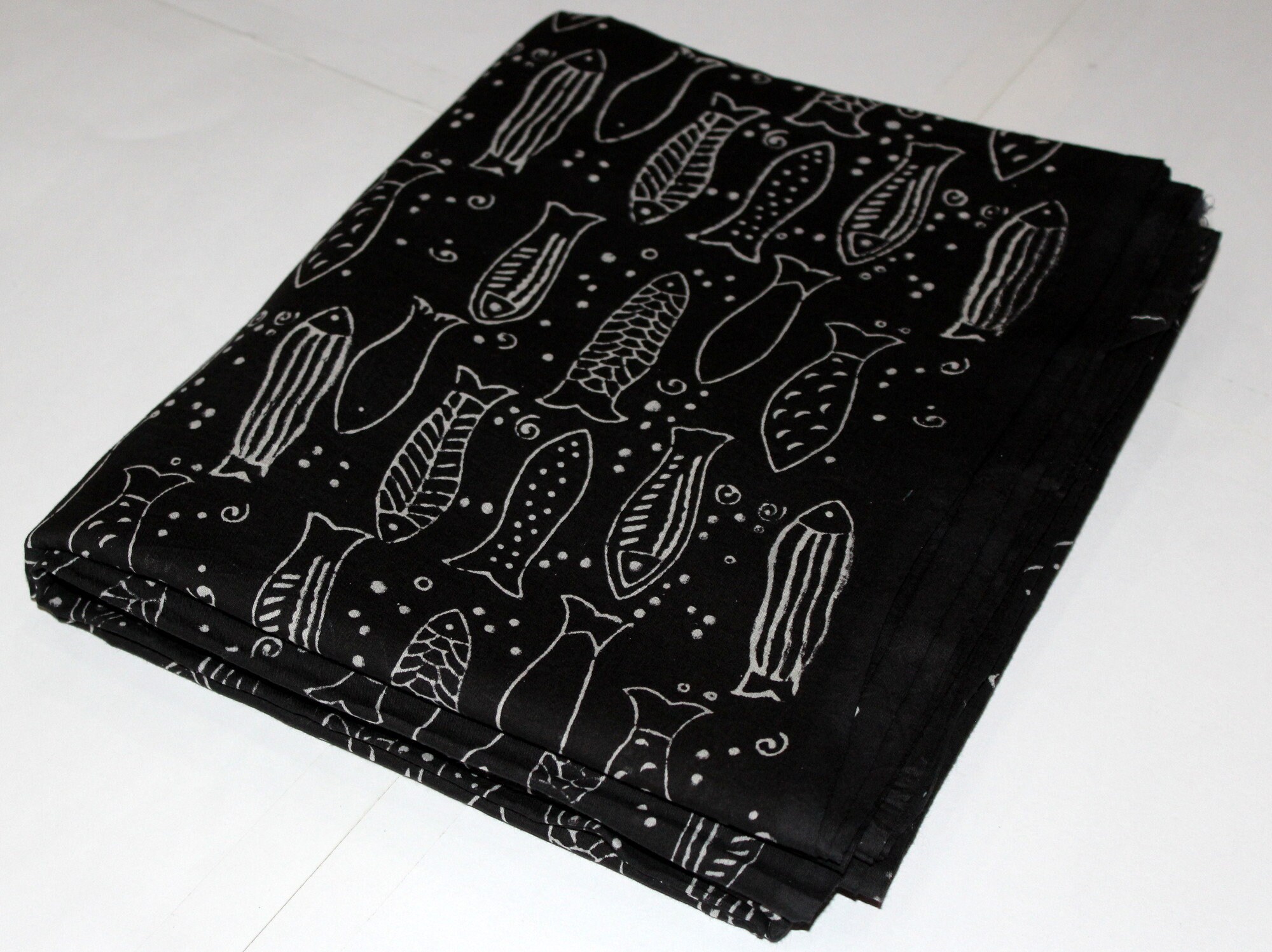 Black Fabric Fish Print Fabric by the Yard Indian Cotton Soft Girls ...