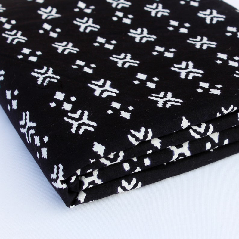 Black Print Fabric Indian Cotton Fabric Women Clothing Running - Etsy