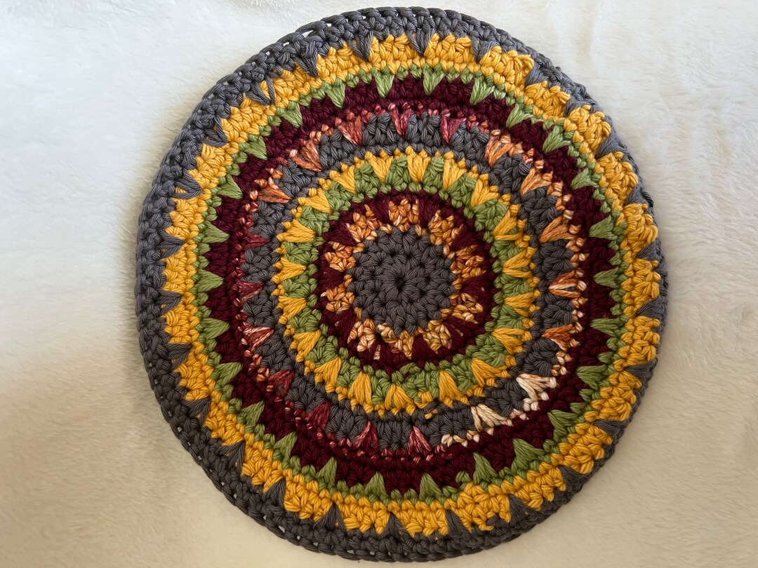 Round Double Thick Hot Pad in Gold, Sage, Maroon, and Charcoal - Etsy