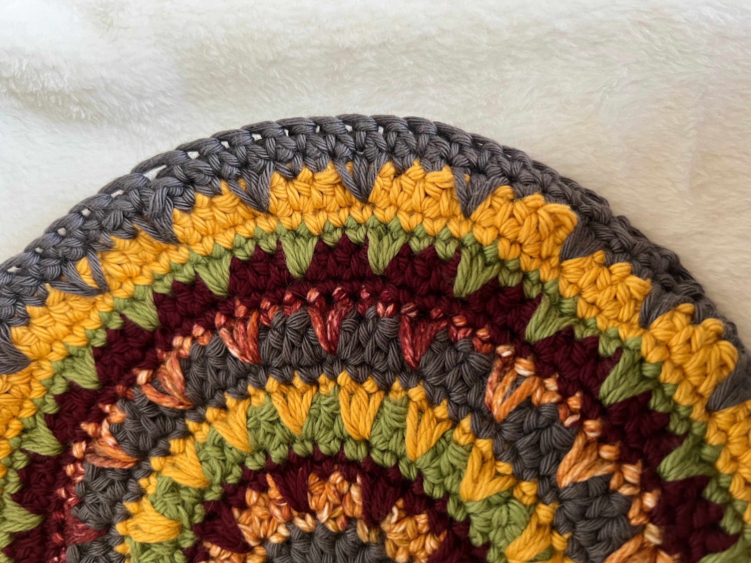 Round Double Thick Hot Pad in Gold, Sage, Maroon, and Charcoal - Etsy