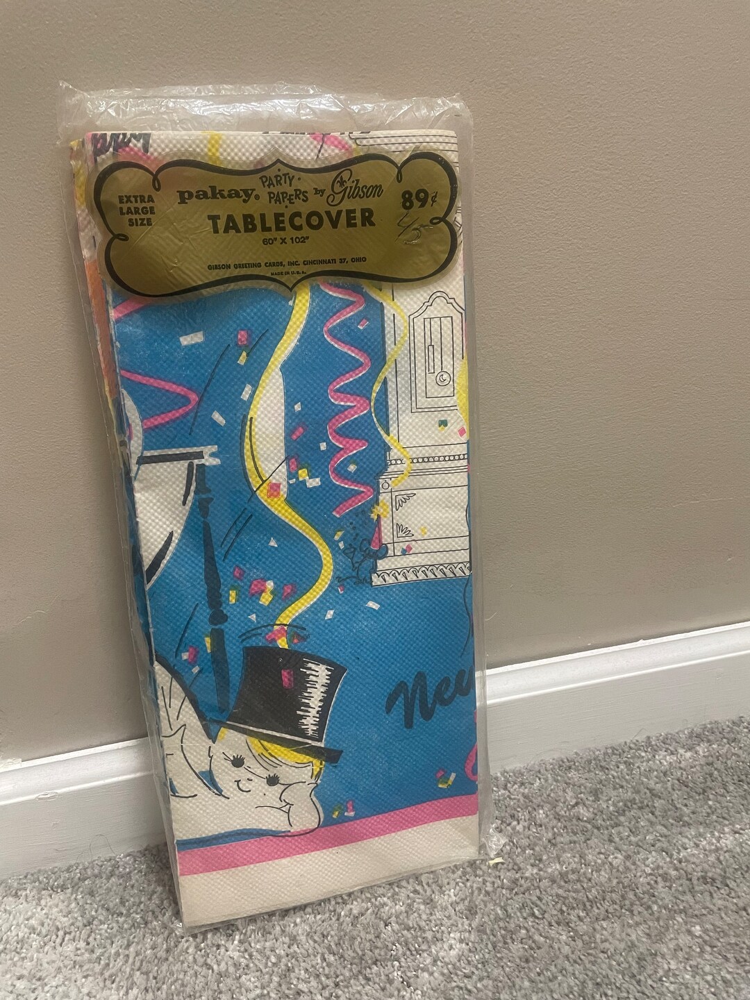 NIP NOS Vintage Retro Themed Pakay Party Papers by Gibson Paper Table ...