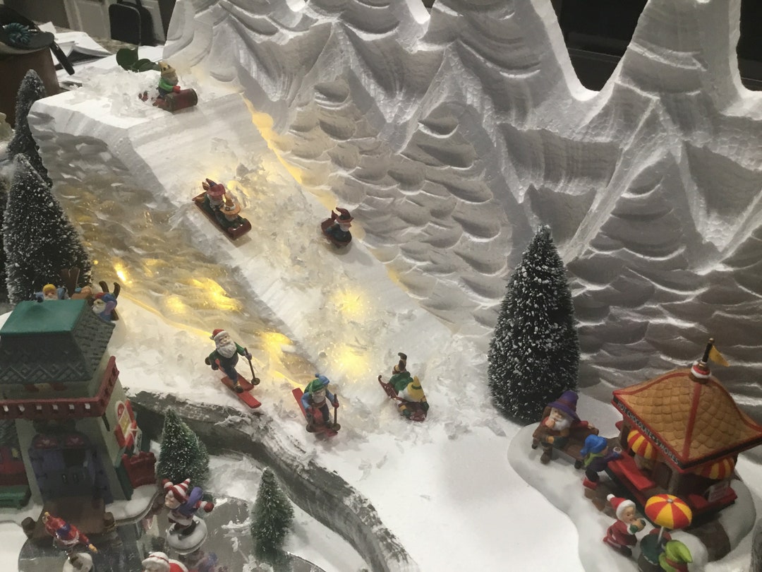 Christmas Village Display Ski Slope Illuminated for Lemax Dept 56 ...