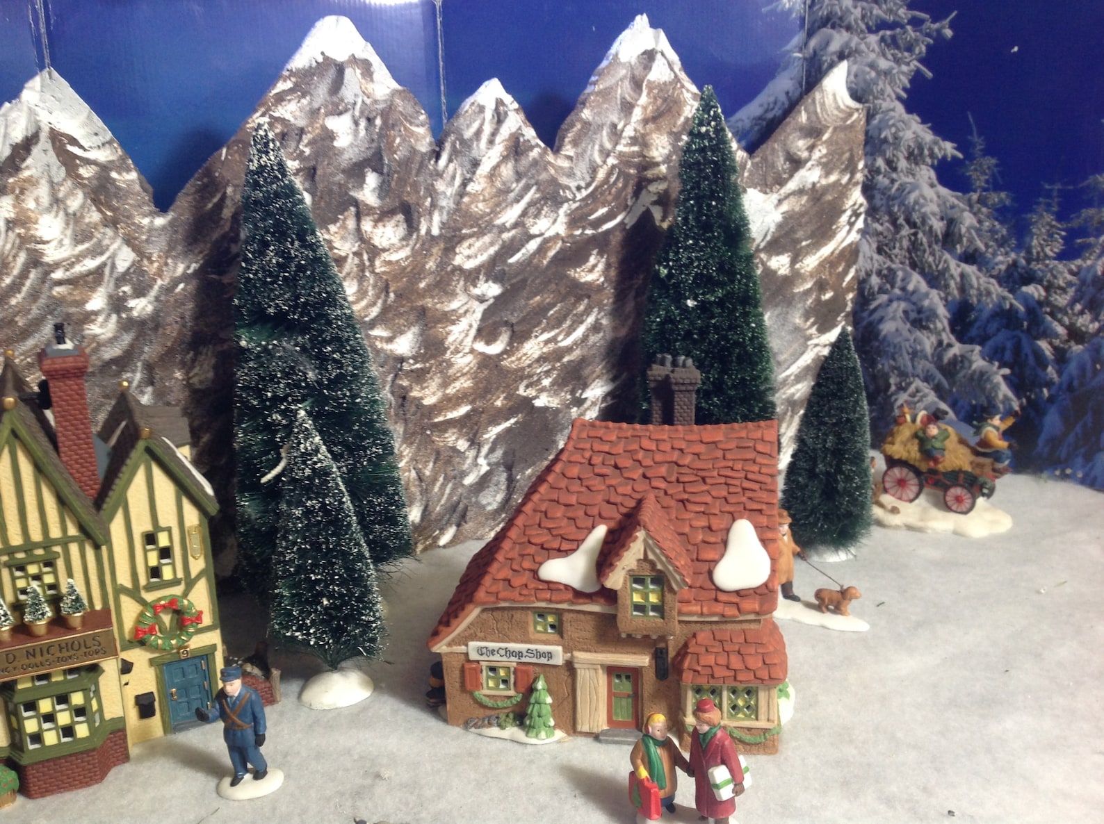 Christmas Village Display Mountain Backdrop for Lemax, Dept 56 ...