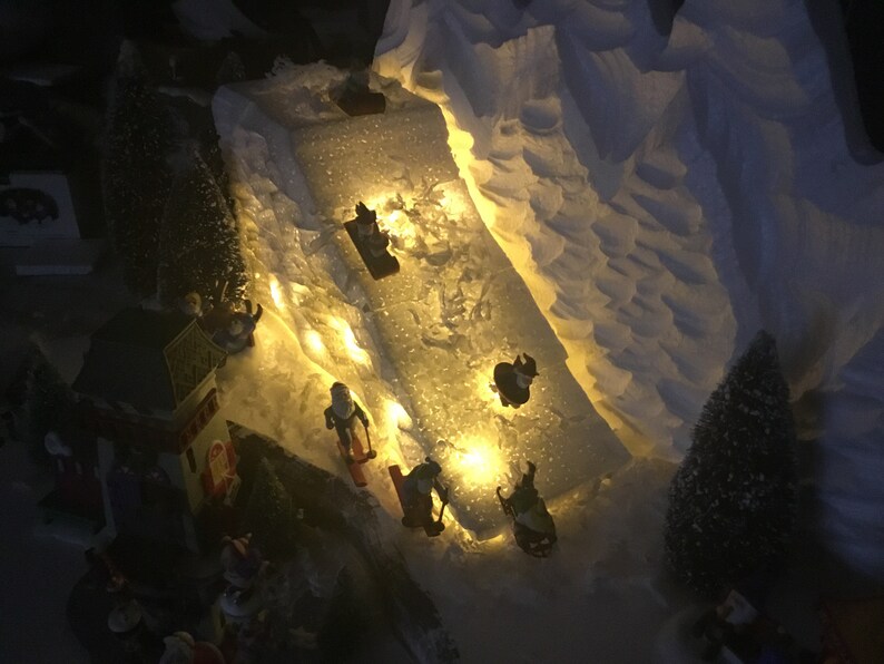 Christmas Village Display Ski Slope Illuminated for Lemax Dept 56 ...