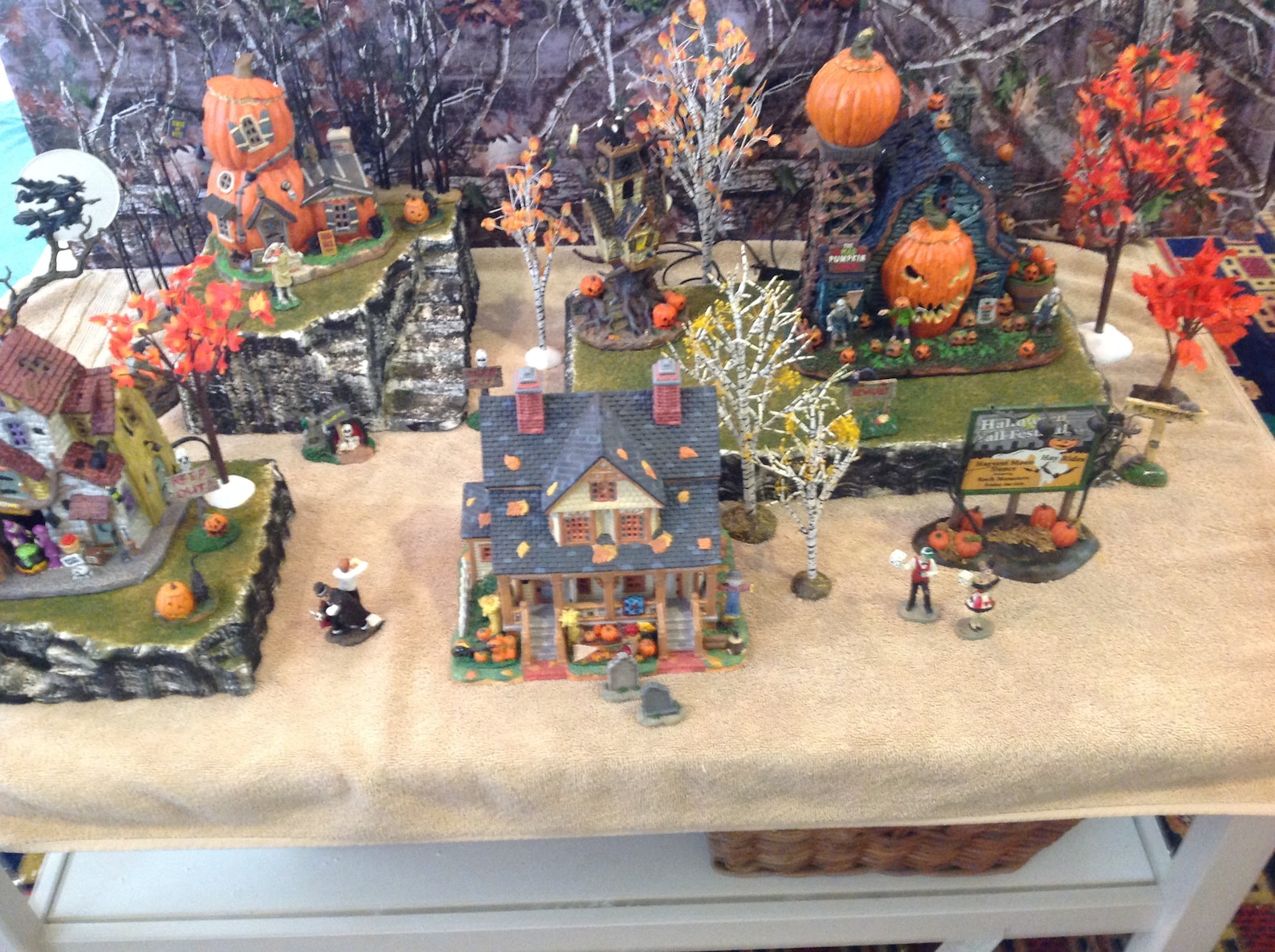 Halloween Village Spooky Town Display Platform for Lemax Spooky Town ...