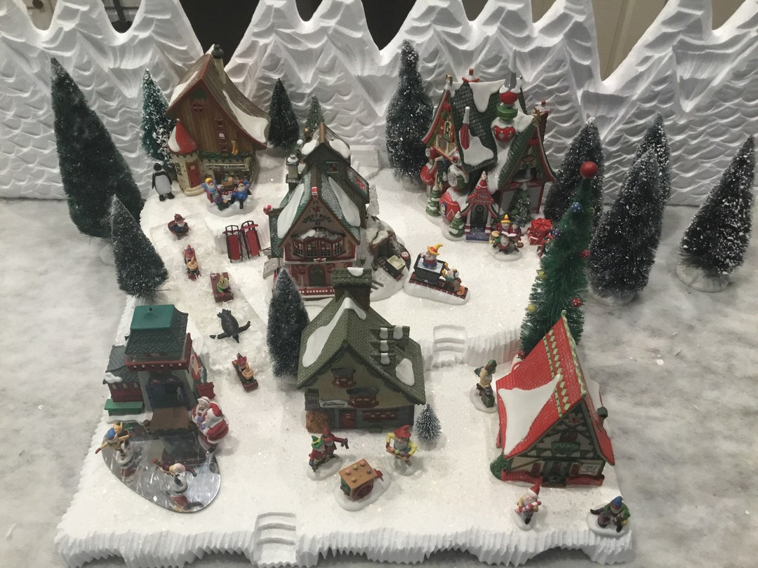 Christmas Village Display Platform W/ Sled Hill for Lemax Dept 56 ...