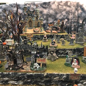 Halloween Village Display Platform Large Cemetery/ Graveyard Great for ...