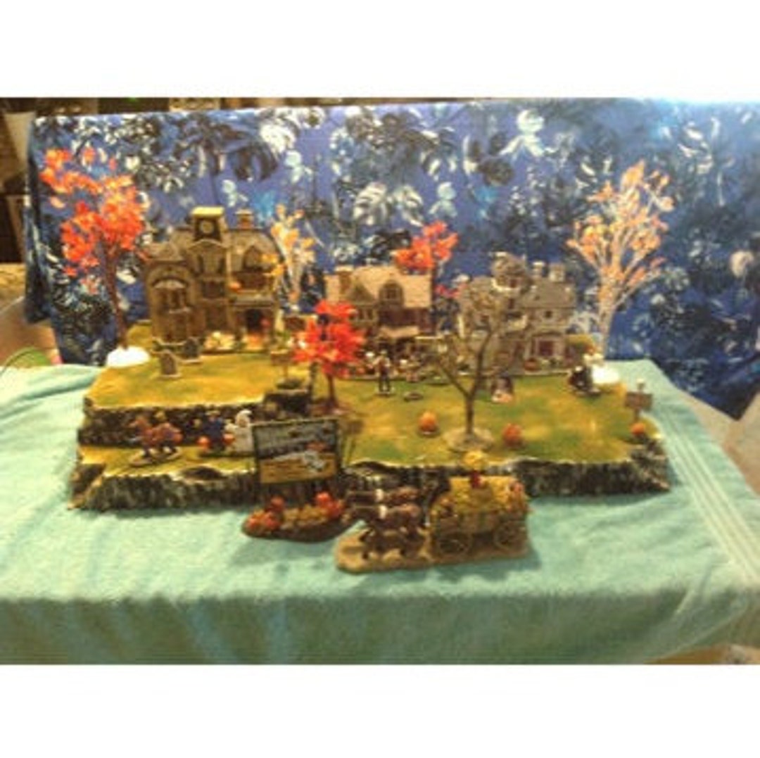 Halloween Village Display Platform for Spooky Town Lemax Dept56 24x14 ...