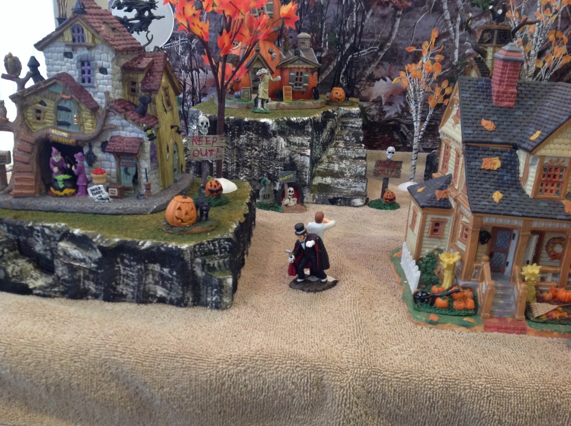 Halloween Village Spooky Town Display Platform for Lemax Spooky Town ...