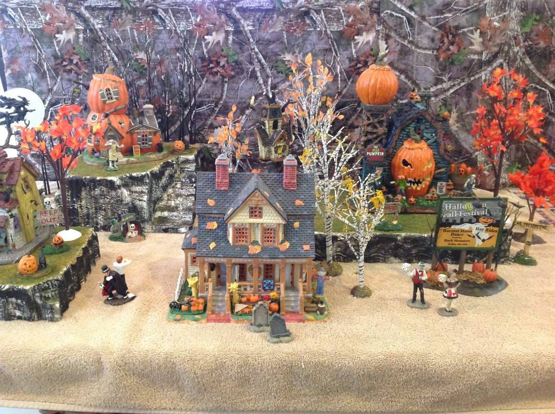 Halloween Village Spooky Town Display Platform for Lemax Spooky Town ...