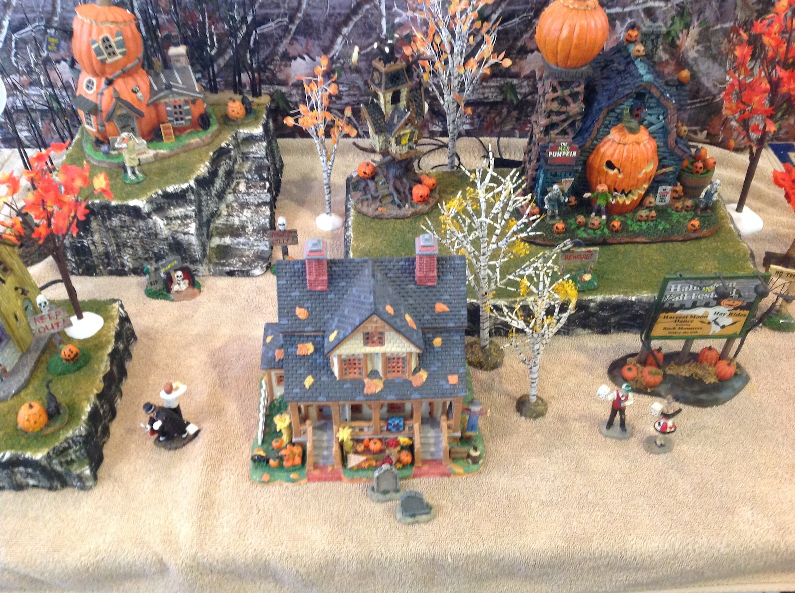 Halloween Village Spooky Town Display Platform for Lemax Spooky Town ...