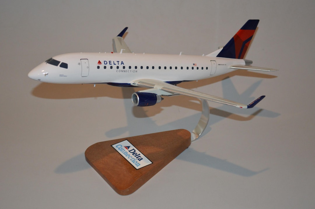 Embraer E175 Delta Connection Airplane Model Hand Carved Mahogany Wood ...