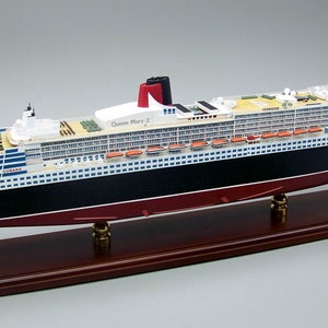 Cunard Ocean Liner Queen Mary 2 (QE2) Ship Model Hand Carved Mahogany ...
