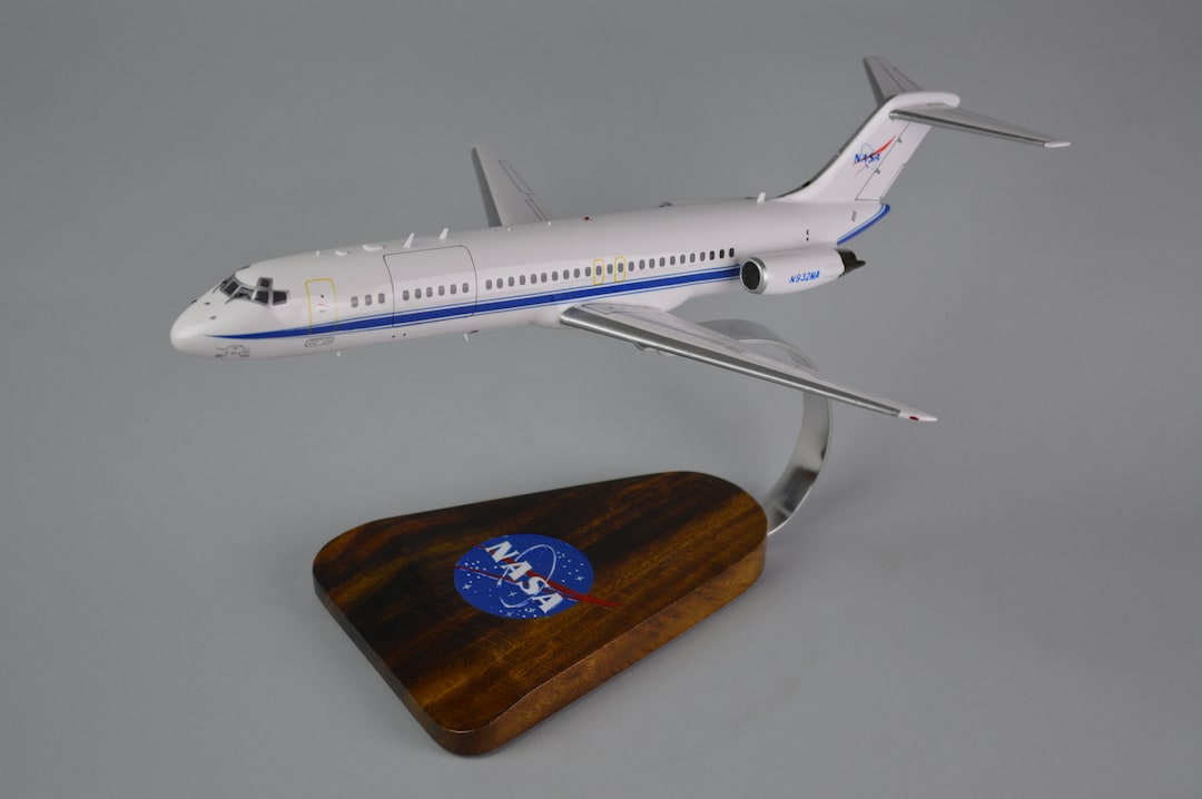 NASA Douglas DC-9 Airplane Model Hand Carved Mahogany Wood Replica ...