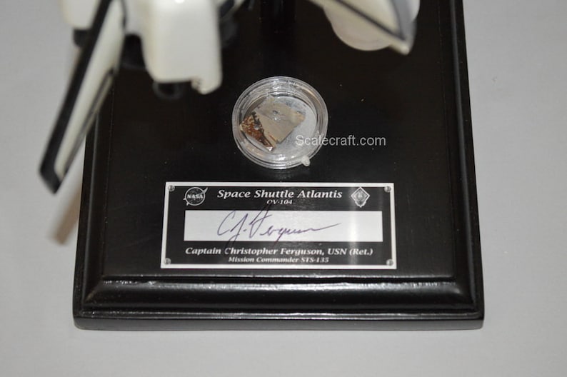 NASA Space Shuttle Model Signed by Mission Commander and Includes a ...