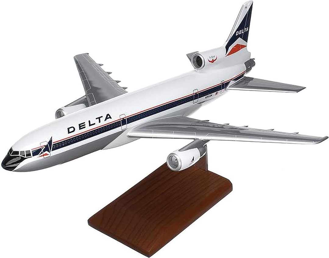 Delta Airlines Lockheed L-1011 Aircraft Hand Carved Mahogany Wood ...