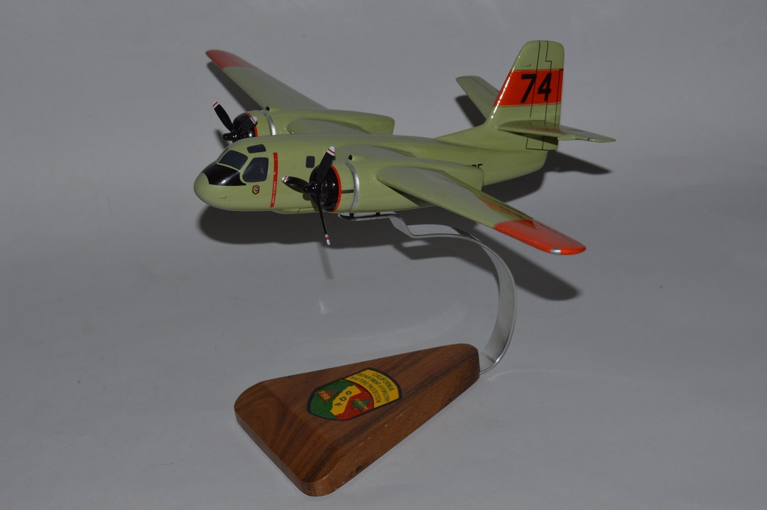 Grumman S-2 S2 Tracker Fire Fighting Tanker CDF Model Hand Carved ...