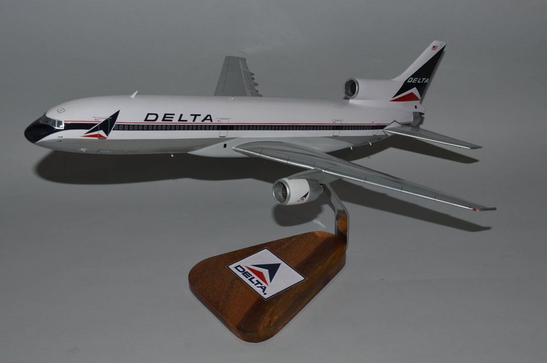 Delta Airlines Lockheed L-1011 Aircraft Hand Carved Mahogany Wood ...