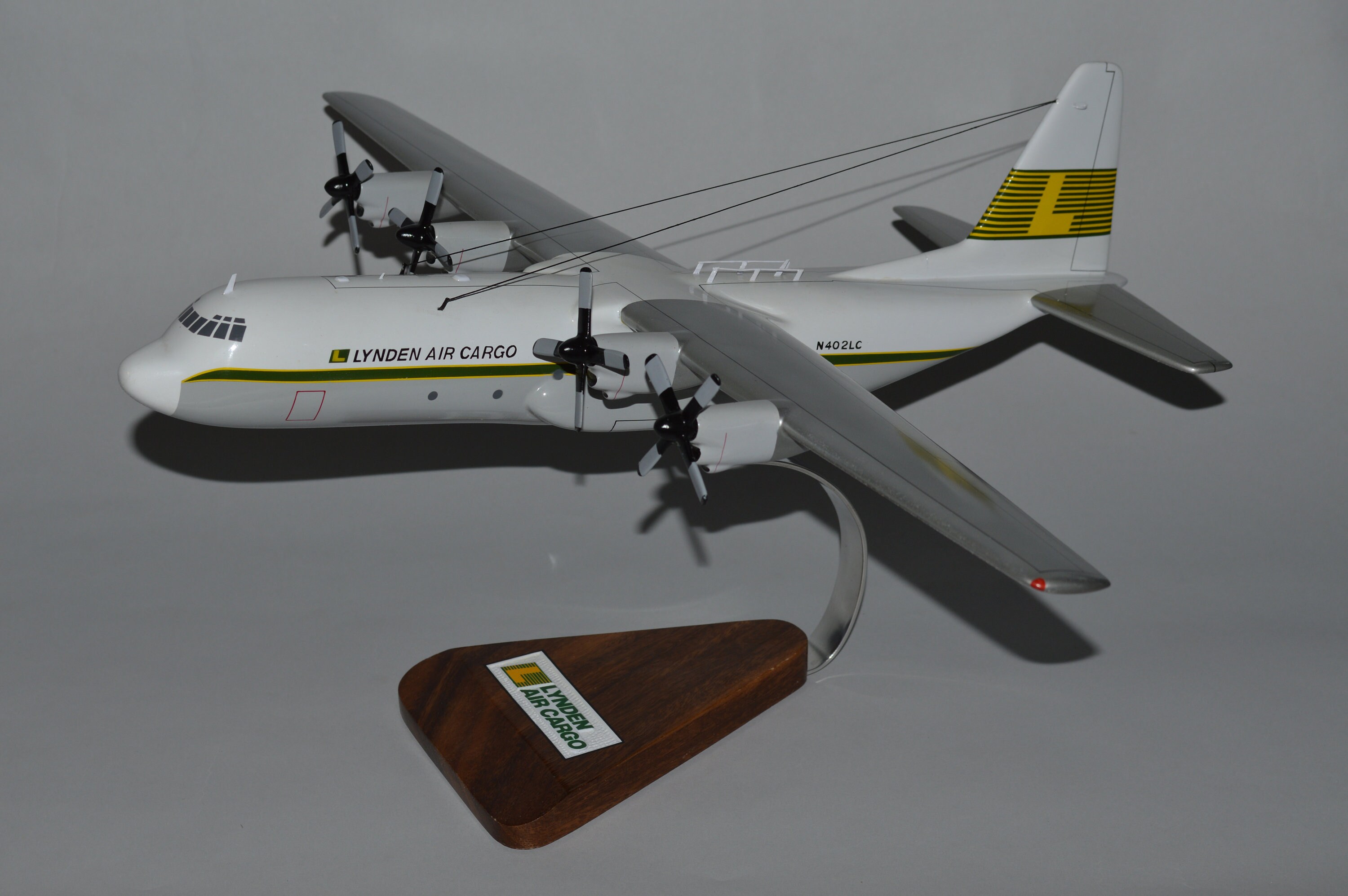 Lockheed C-130 L-100-30 L382G Hercules Lynden Cargo Airplane - Etsy