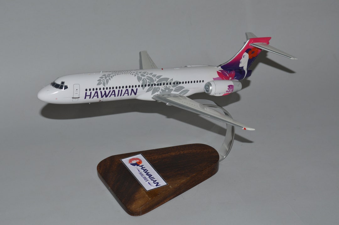 Boeing 717 Hawaiian Airlines Aircraft Hand Carved and Painted Mahogany ...