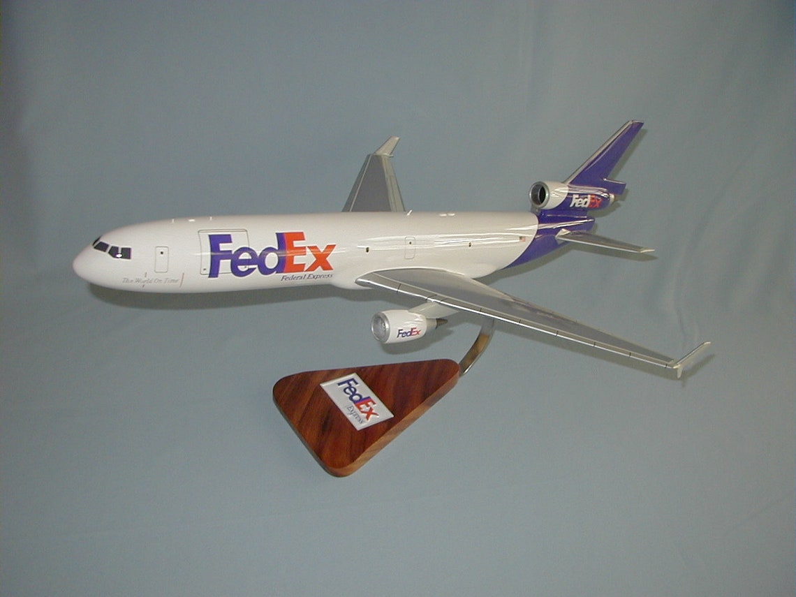 MD-11 Fedex Hand Carved and Hand Painted LARGE Mahogany Wood Desktop ...