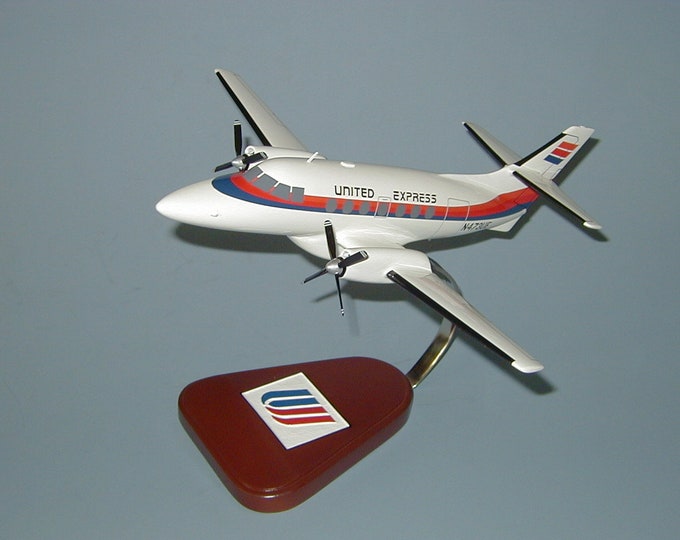 Bae-31 Jetstream United Express Airplane Model Hand Carved Mahogany ...