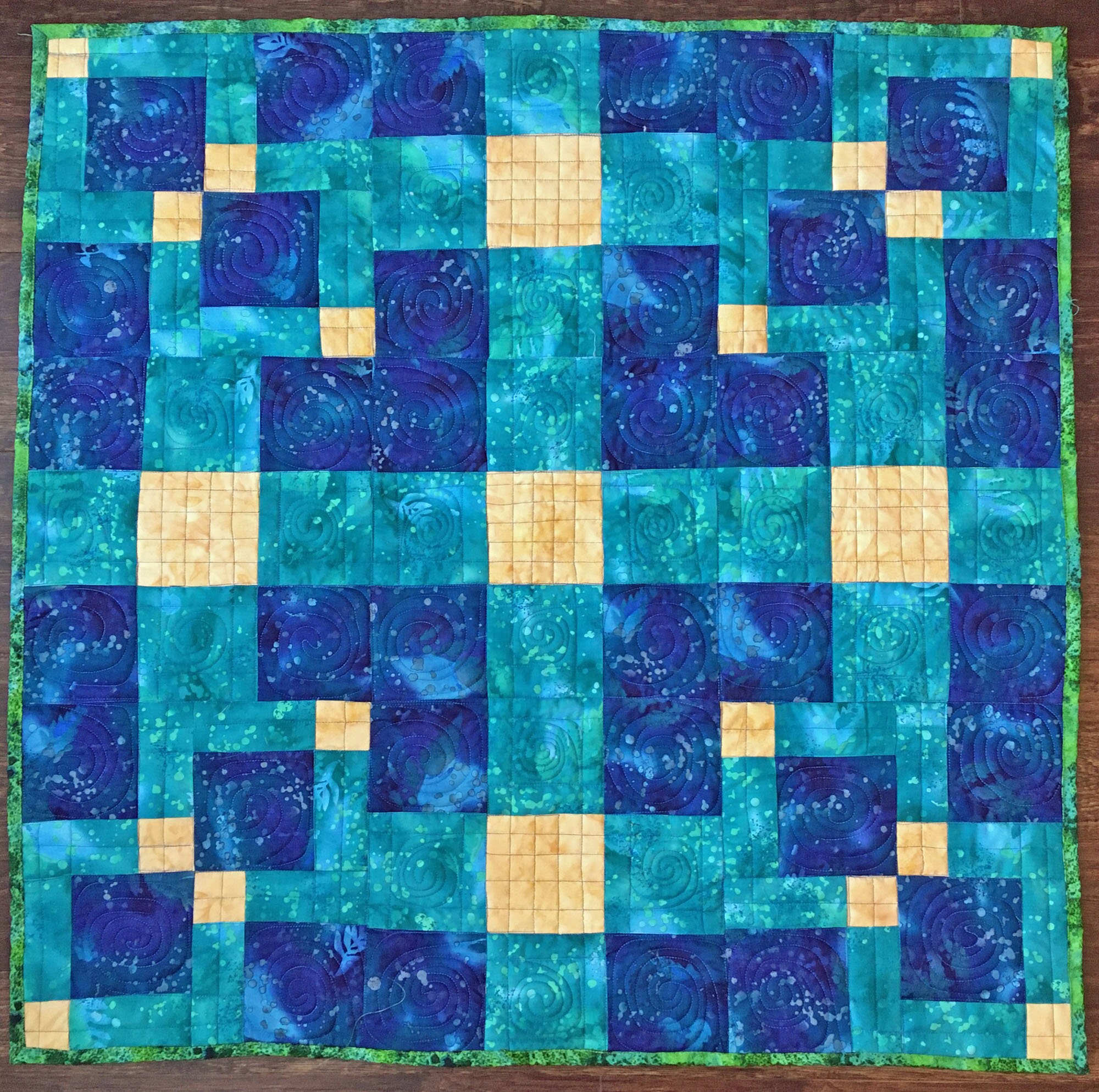 QUILT disappearing Nine Patch Block Design Quilt, Handmade and ...