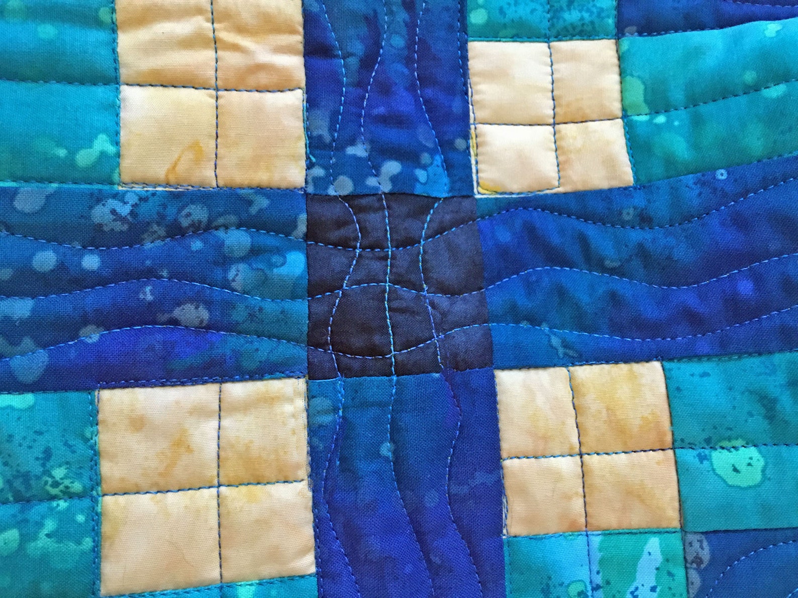 QUILT - "disappearing Nine Patch" Block Design Quilt, Handmade and ...