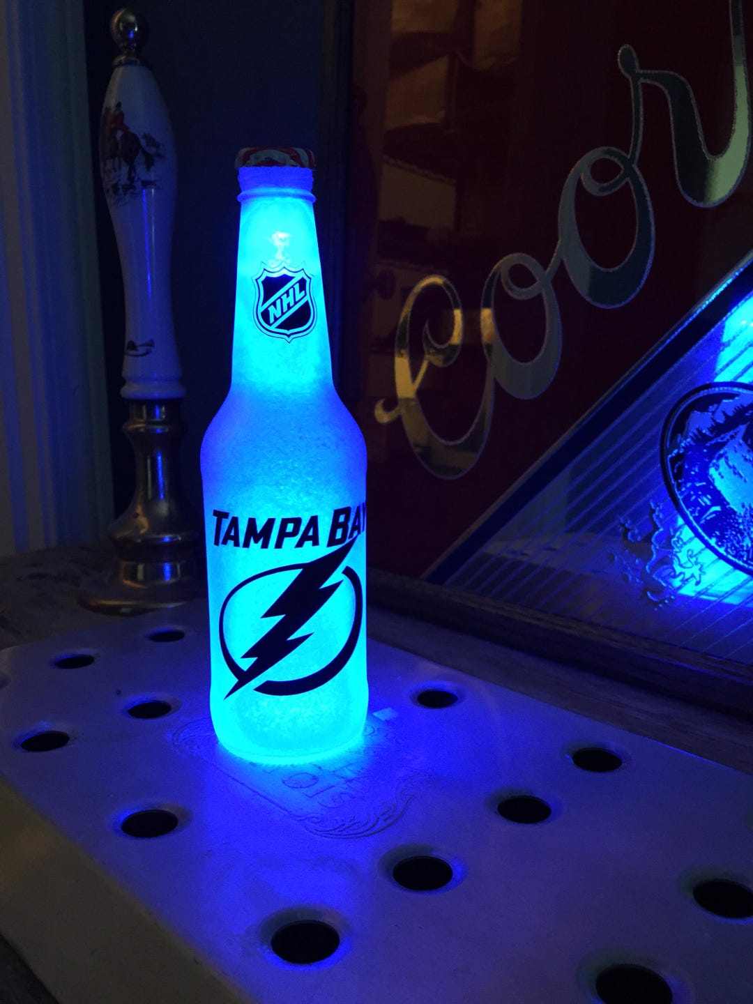 NHL Tampa Bay Lightning 12oz Regular Size Beer Lager Bottle Ale Pub Bar ...