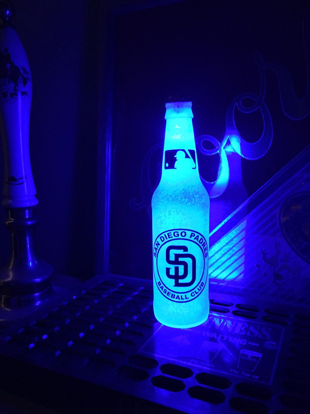 MLB San Diego Padres 12 .OZ Beer Lager Ale Pub Bar Pool Neon Man Cave ...