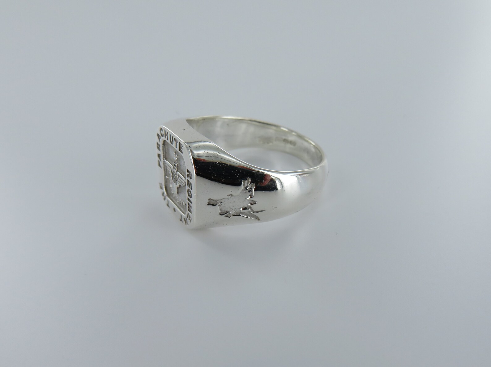 Parachute Regiment Ring With Pegasus Silhouette Sterling - Etsy UK